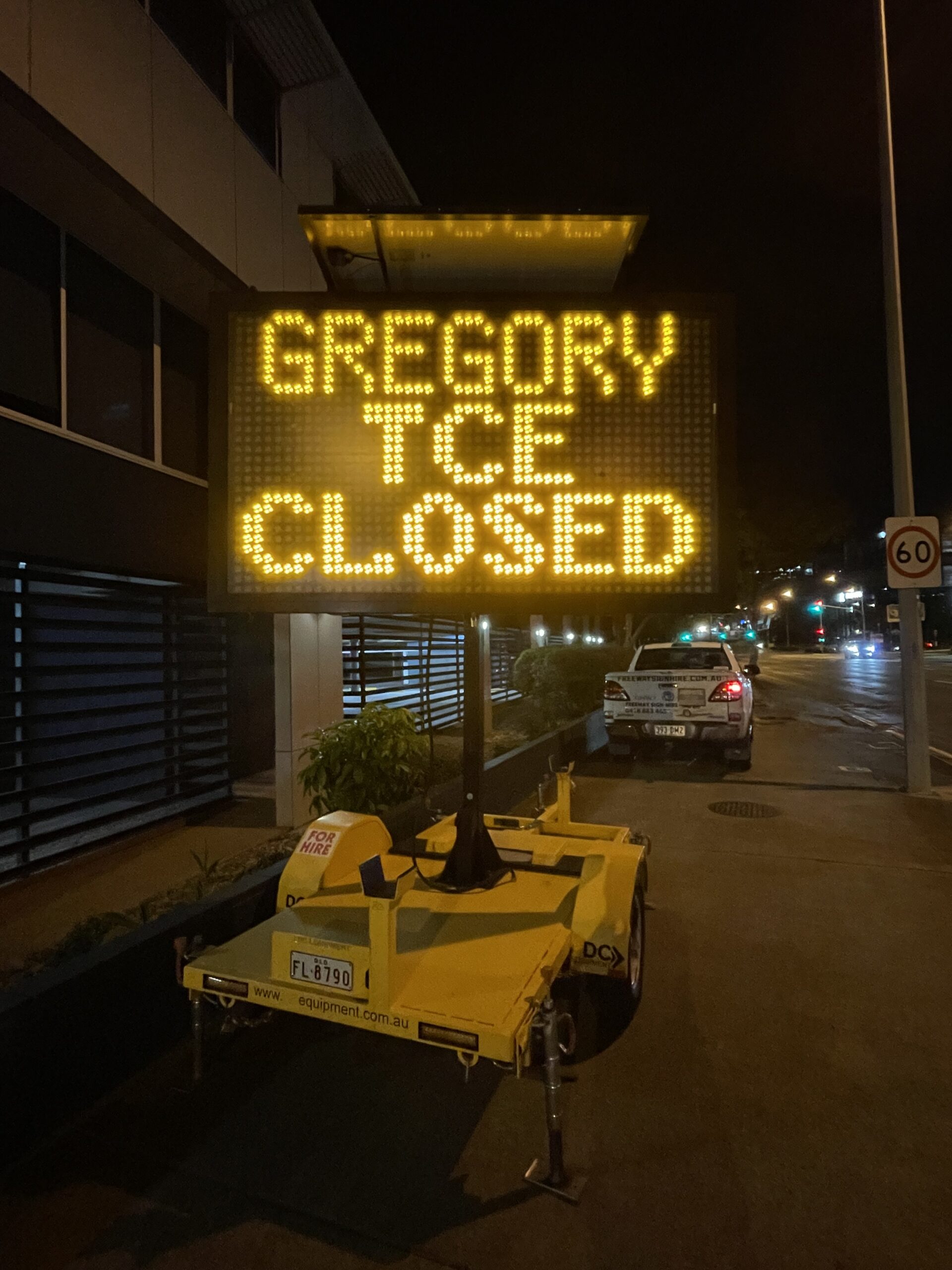 Multi Colour LED Variable Message Sign Hire Service. Freeway Sign Hire ...